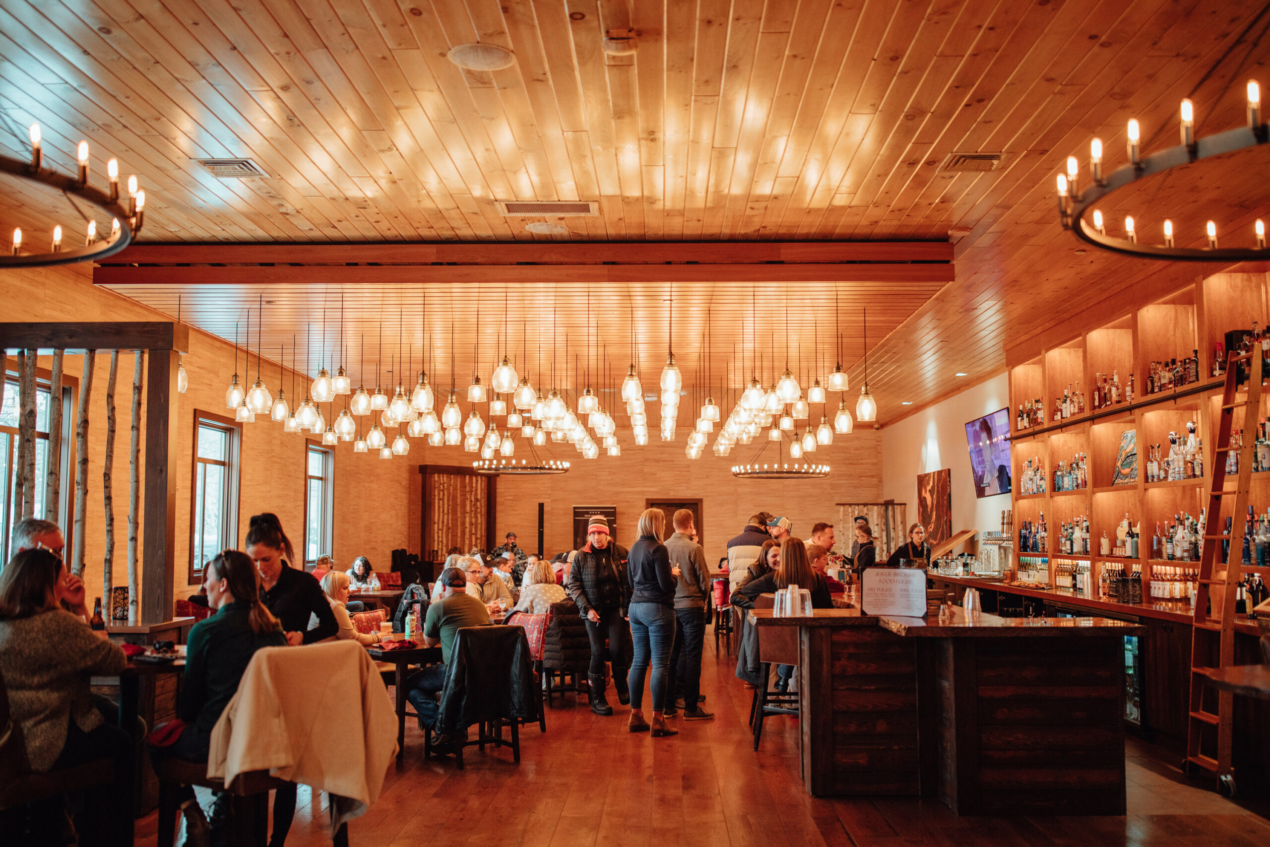 River Birch Bar - Tailwater Lodge